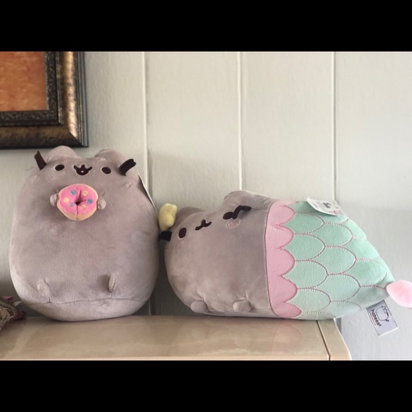 Pusheen | Accessories | Pusheen Stuff Toy 2 Pcs Euc | Poshmark